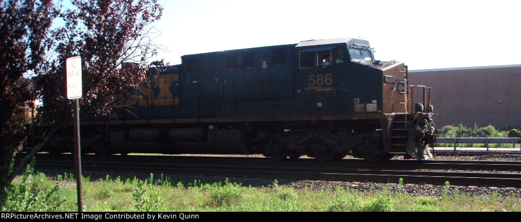 CSX 586
